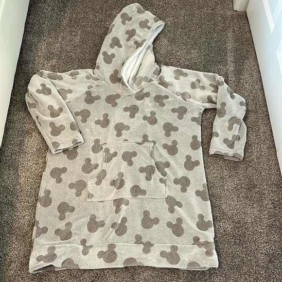 Disney | Tops | Disney Mickey Mouse Gray Snuggie Mickey Design Size Xl ...